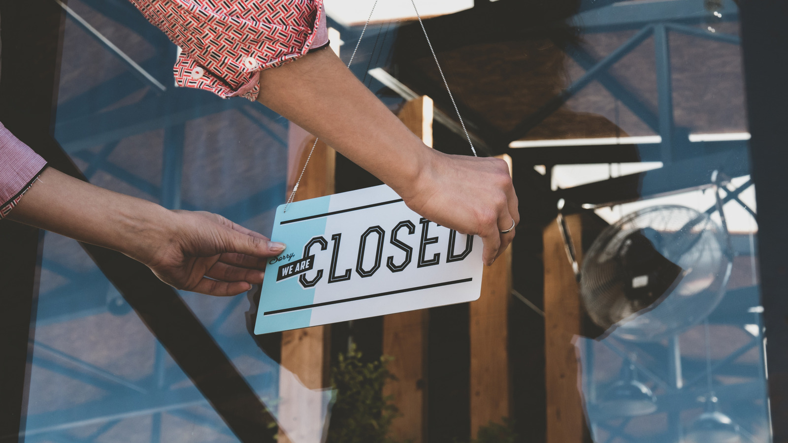 3 Popular American Bank Chains Are Closing Branches And The Reasons ...