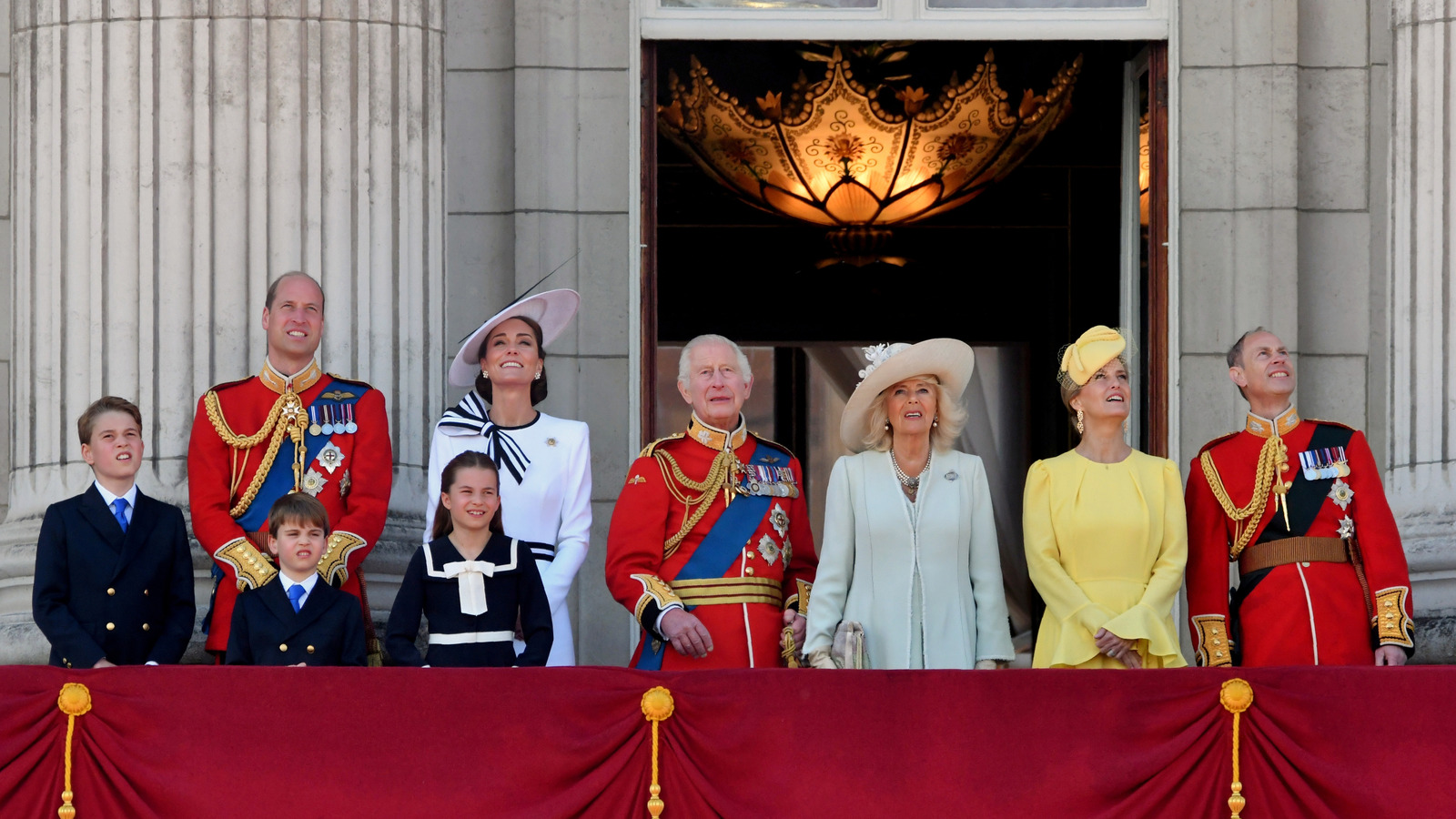 The British Royal Family's Net Worth Is Hard To Calculate. Here's Why