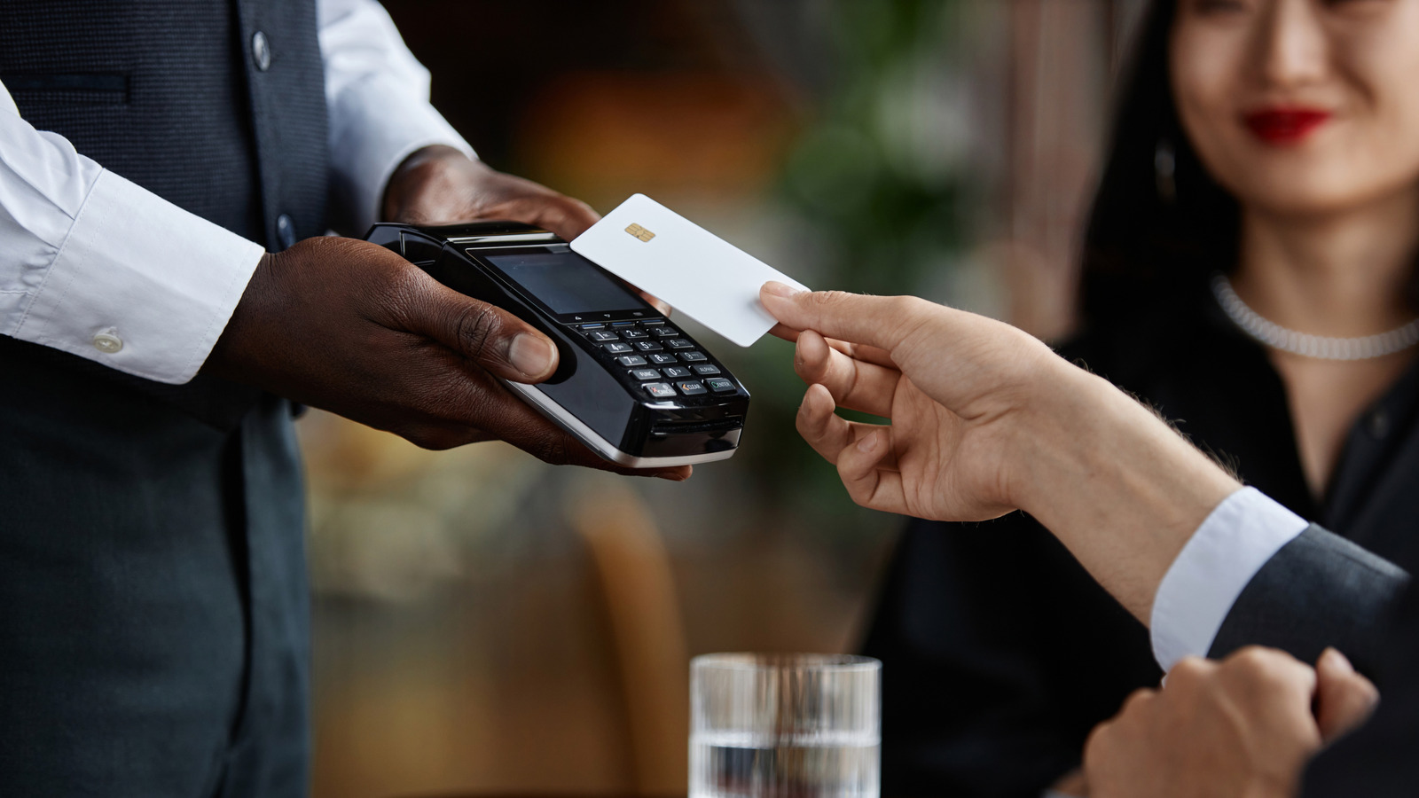The Credit Card 'Upper Class' People Are Less Likely To Have Compared ...