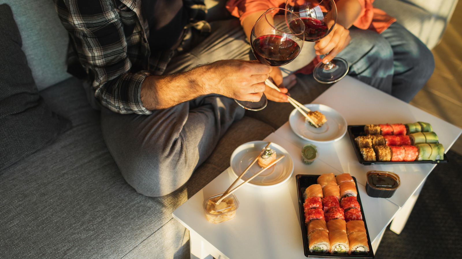 The Money You're Wasting By Ordering Takeout Instead Of Cooking Your ...