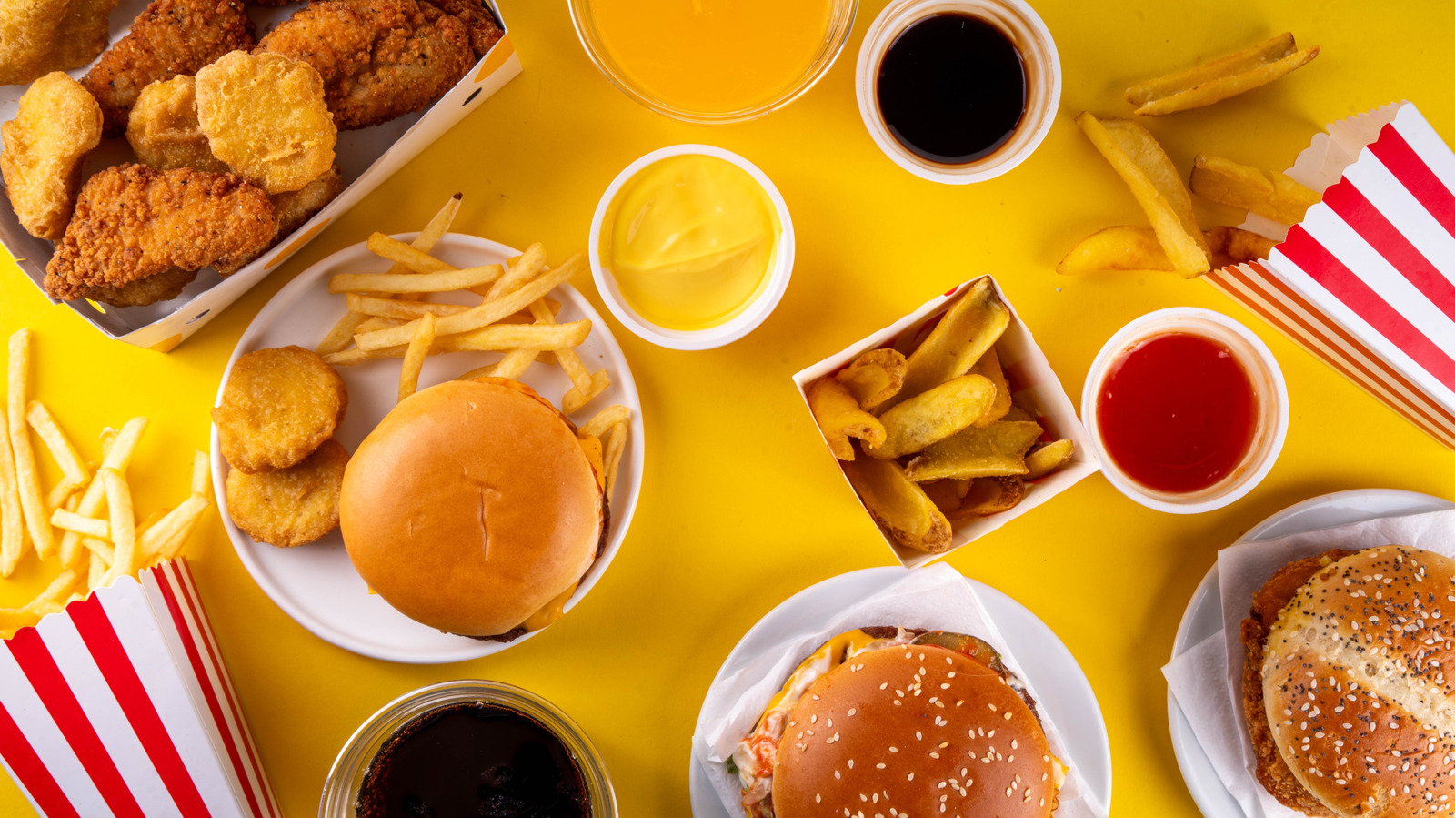 A&W Is An Old-School Fast Food Restaurant Chain That Offers A Senior ...