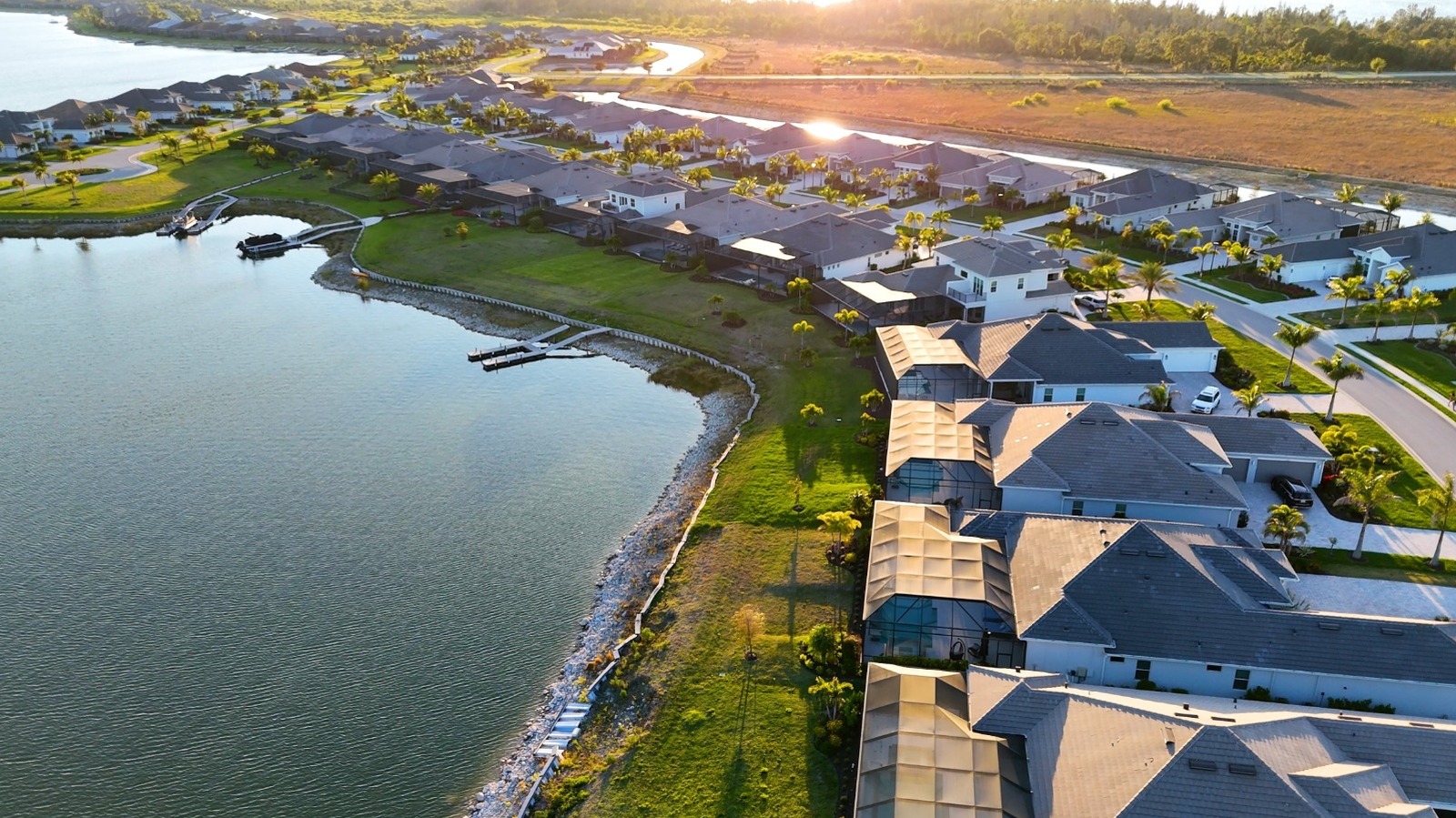 This Charming Florida Coastal City Lets You Retire On $2,000 A Month ...